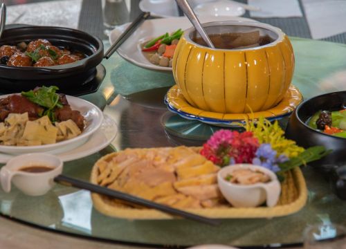 Tai-Yi Red Maple Resort / Tai-Yi Ecologiacl Leisuer Farm